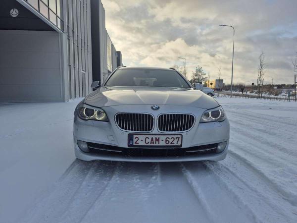 Pelēks BMW 520 2013 Viļņa, ar dzinēja tilpumu 2.00 L un nobraukumu 260 tūkst. km par 7250 €, foto 5 vietnē AUTOMOTO.COM.LV