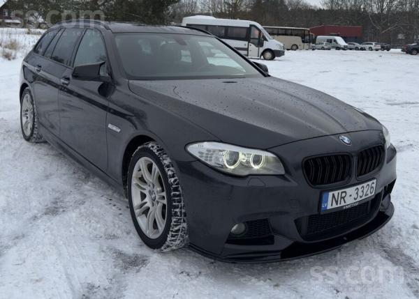 Grey BMW 520 2013 in Valmiera, with an engine capacity of 2.00 L and mileage of 308 thousand km for 12000 €, photo 8 on AUTOMOTO.COM.LV