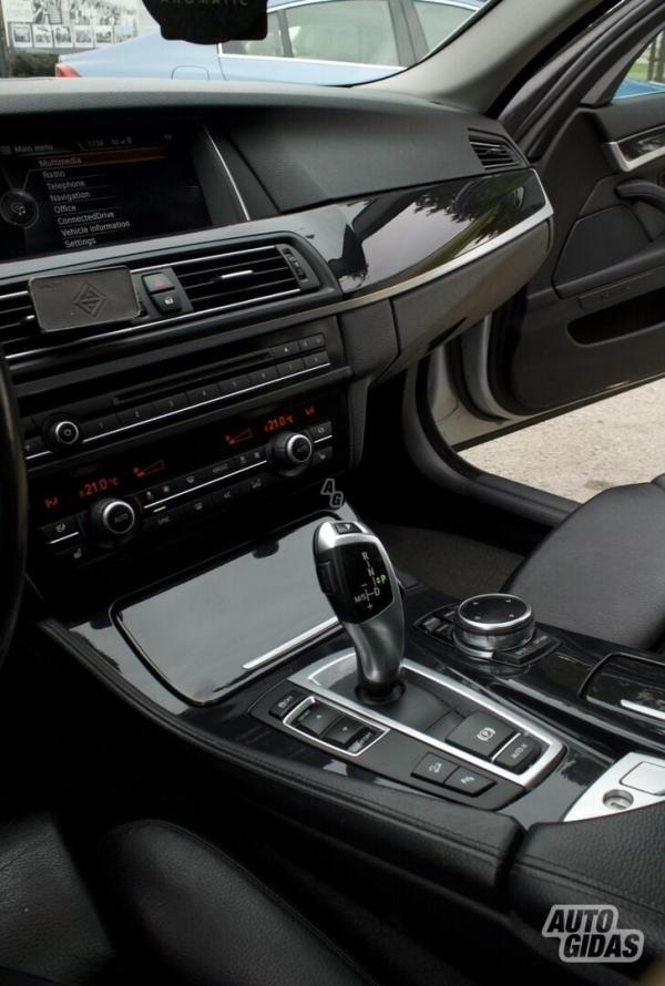 Grey BMW 520 2013 in Pasvalys, with an engine capacity of 2.00 L and mileage of 285 thousand km for 10500 €, photo 10 on AUTOMOTO.COM.LV