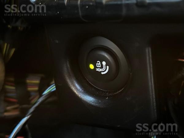 Grey BMW 520 2013 in Cesis, with an engine capacity of 2.20 L and mileage of 325 thousand km for 9960 €, photo 9 on AUTOMOTO.COM.LV