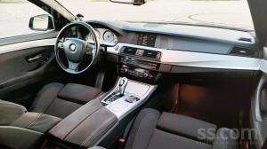 Grey BMW 520 2013 in Riga, with an engine capacity of 2.00 L and mileage of 289 thousand km for 10950 €, photo 12 on AUTOMOTO.COM.LV