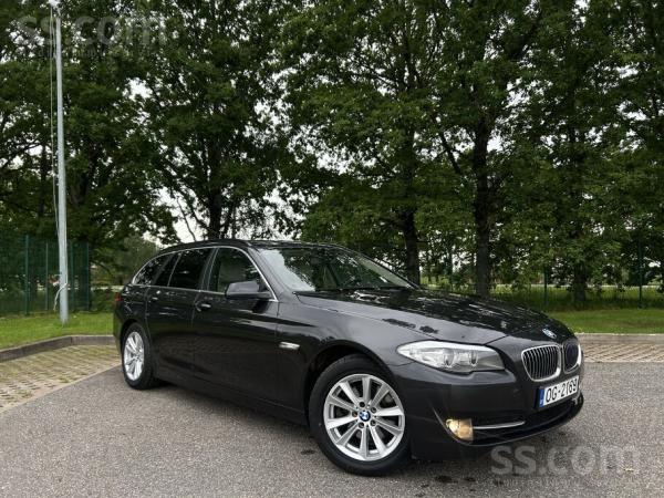 Grey BMW 520 2013 in Valmiera, with an engine capacity of 2.00 L and mileage of 284 thousand km for 7850 €, photo 1 on AUTOMOTO.COM.LV