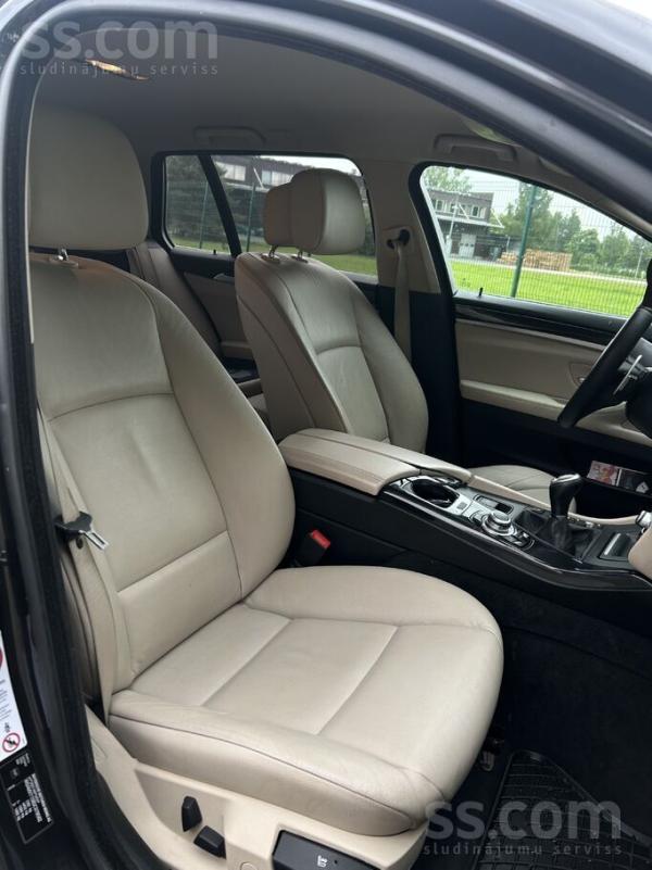 Grey BMW 520 2013 in Valmiera, with an engine capacity of 2.00 L and mileage of 284 thousand km for 7850 €, photo 9 on AUTOMOTO.COM.LV