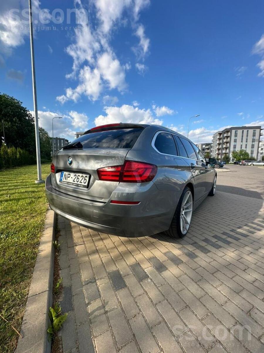 Grey BMW 520 2013 in Riga, with an engine capacity of 2.00 L and mileage of 328 thousand km for 8900 €, photo 5 on AUTOMOTO.COM.LV