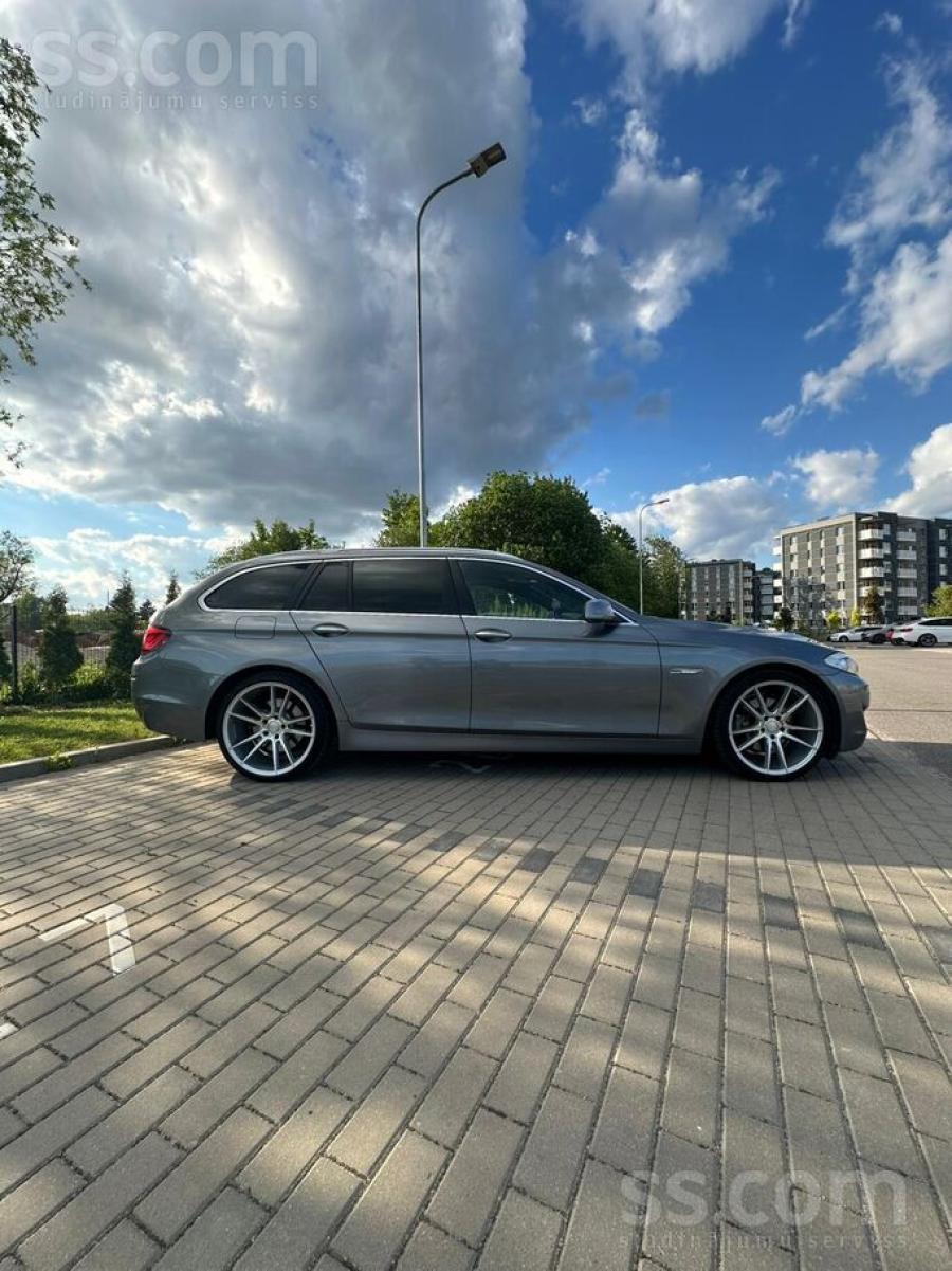 Grey BMW 520 2013 in Riga, with an engine capacity of 2.00 L and mileage of 328 thousand km for 8900 €, photo 6 on AUTOMOTO.COM.LV