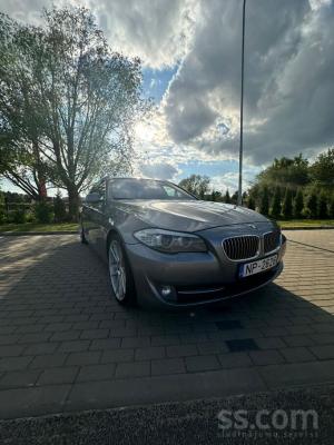 Grey BMW 520 2013 in Riga, with an engine capacity of 2.00 L and mileage of 328 thousand km for 8900 €, photo 7 on AUTOMOTO.COM.LV