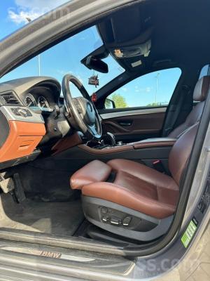 Grey BMW 520 2013 in Riga, with an engine capacity of 2.00 L and mileage of 328 thousand km for 8900 €, photo 8 on AUTOMOTO.COM.LV