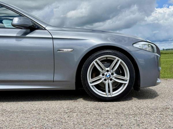 Grey BMW 520 2013 in Vilkaviskis, with an engine capacity of 2.00 L and mileage of 245 thousand km for 10200 €, photo 7 on AUTOMOTO.COM.LV