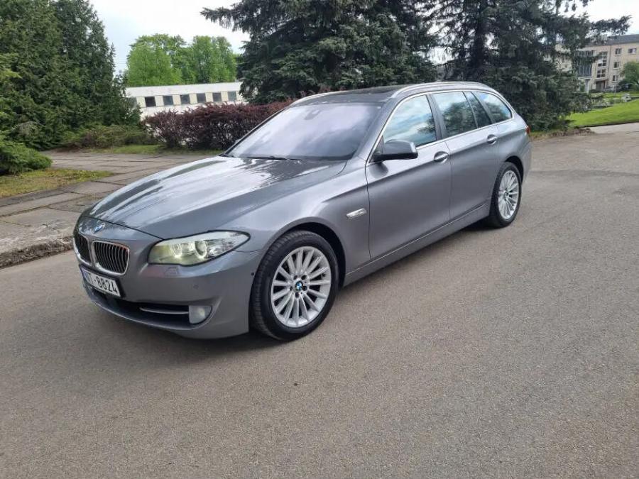Серый БМВ 520 2013 в Екабпилс, объемом двигателя 2.00 л и пробегом 259 тыс. км за 10750 €, фото 1 на AUTOMOTO.COM.LV