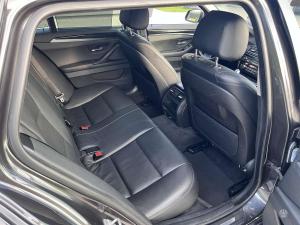 Grey BMW 520 2013 in Kaunas, with an engine capacity of 2.00 L and mileage of 288 thousand km for 8200 €, photo 9 on AUTOMOTO.COM.LV