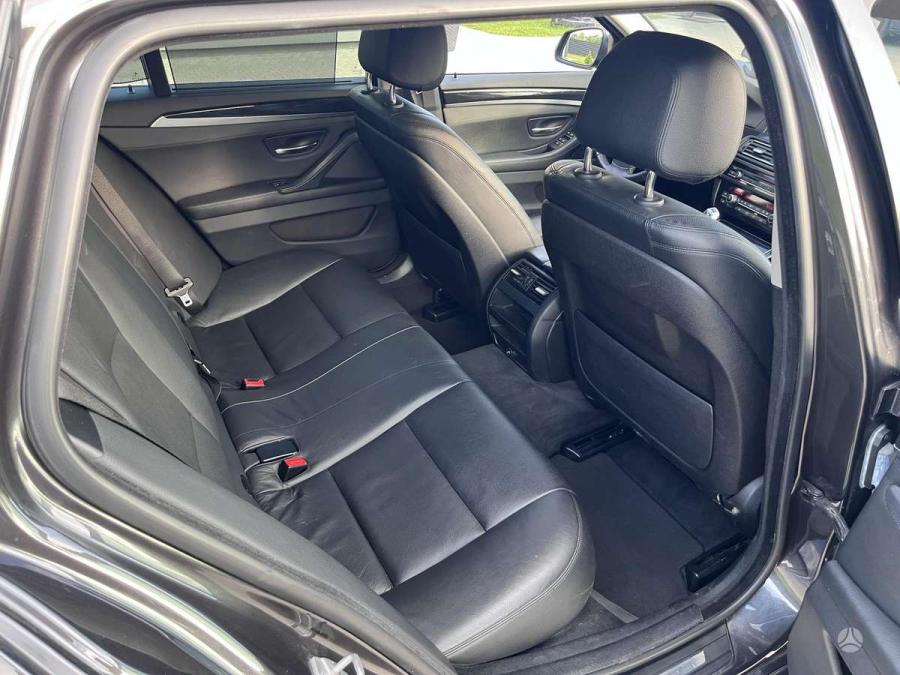 Grey BMW 520 2013 in Kaunas, with an engine capacity of 2.00 L and mileage of 288 thousand km for 8200 €, photo 9 on AUTOMOTO.COM.LV