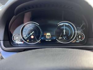 Grey BMW 520 2013 in Kaunas, with an engine capacity of 2.00 L and mileage of 288 thousand km for 8200 €, photo 16 on AUTOMOTO.COM.LV