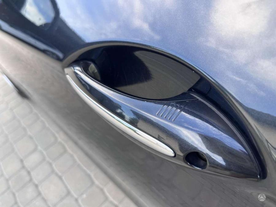 Grey BMW 520 2013 in Kaunas, with an engine capacity of 2.00 L and mileage of 288 thousand km for 8200 €, photo 21 on AUTOMOTO.COM.LV
