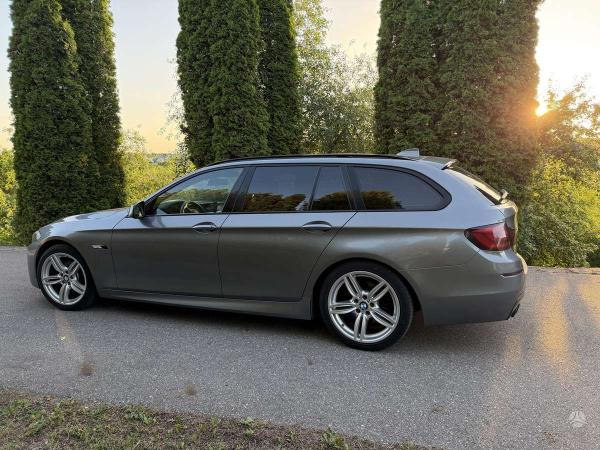 Grey BMW 520 2013 in Kedainiai, with an engine capacity of 2.00 L and mileage of 371 thousand km for 8500 €, photo 4 on AUTOMOTO.COM.LV