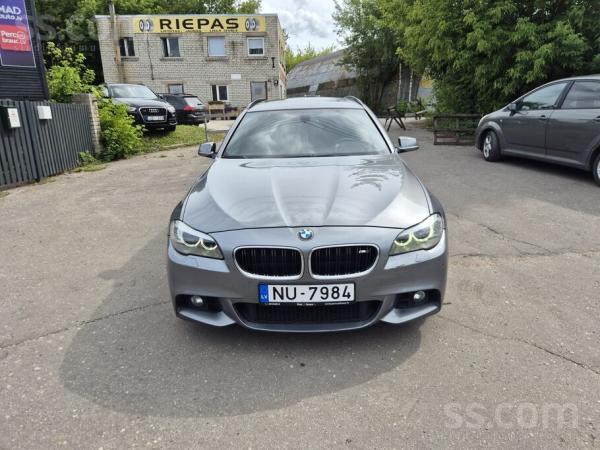 Pelēks BMW 520 2013 Rīga, ar dzinēja tilpumu 2.00 L un nobraukumu 329 tūkst. km par 8990 €, foto 3 vietnē AUTOMOTO.COM.LV