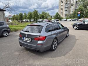 Grey BMW 520 2013 in Riga, with an engine capacity of 2.00 L and mileage of 329 thousand km for 8990 €, photo 7 on AUTOMOTO.COM.LV