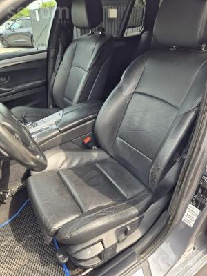Grey BMW 520 2013 in Riga, with an engine capacity of 2.00 L and mileage of 329 thousand km for 8990 €, photo 14 on AUTOMOTO.COM.LV