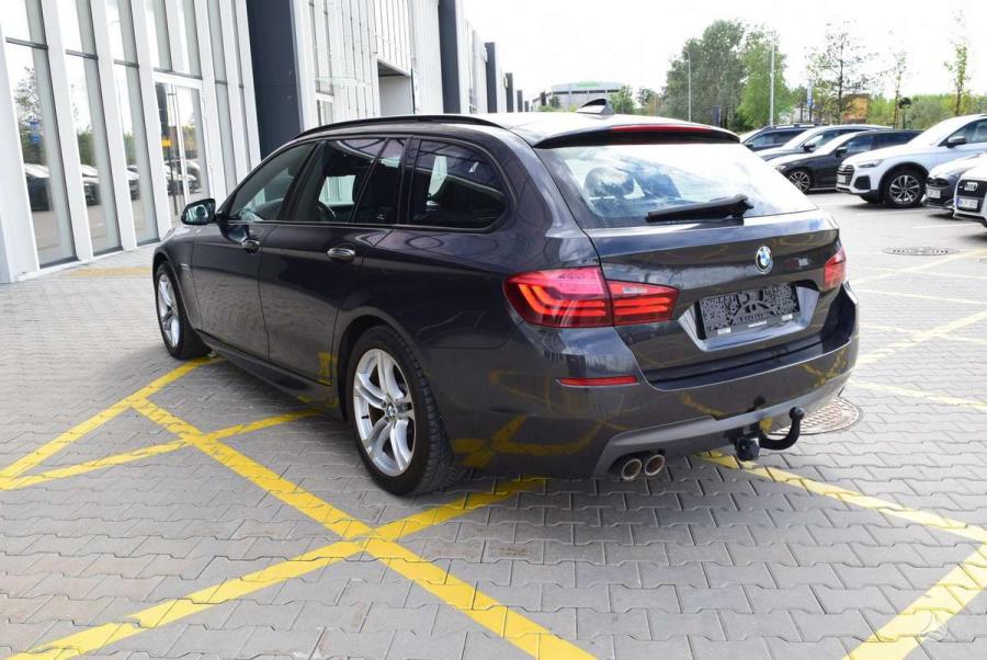 Grey BMW 520 2013 in Vilnius, with an engine capacity of 2.00 L and mileage of 312 thousand km for 10500 €, photo 6 on AUTOMOTO.COM.LV