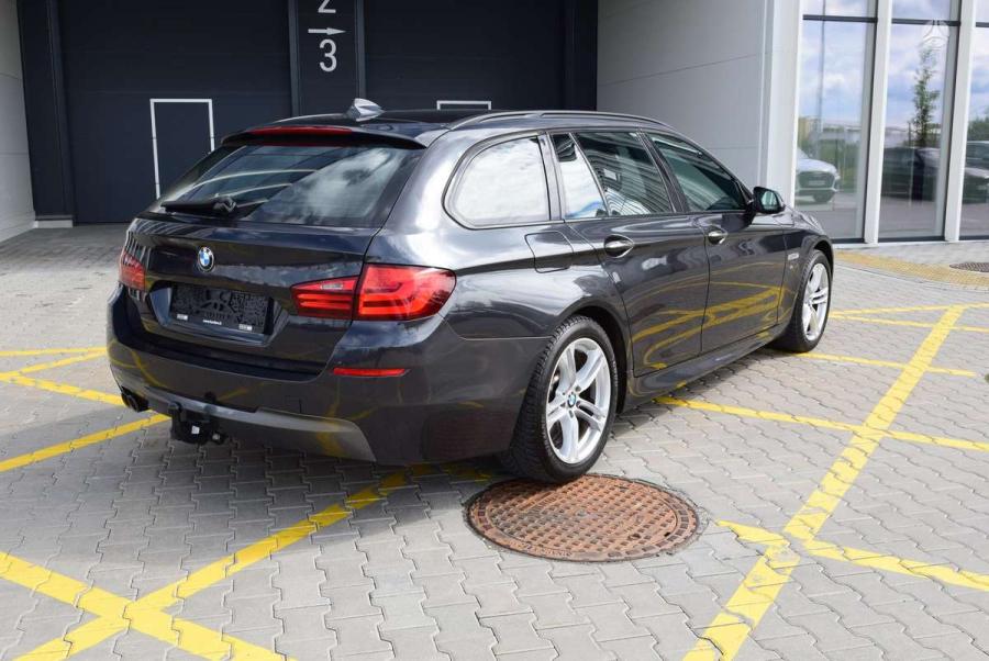 Grey BMW 520 2013 in Vilnius, with an engine capacity of 2.00 L and mileage of 312 thousand km for 10500 €, photo 8 on AUTOMOTO.COM.LV