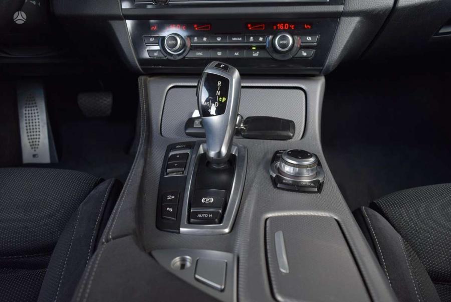 Grey BMW 520 2013 in Vilnius, with an engine capacity of 2.00 L and mileage of 312 thousand km for 10500 €, photo 12 on AUTOMOTO.COM.LV