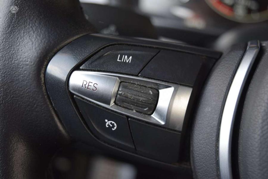Grey BMW 520 2013 in Vilnius, with an engine capacity of 2.00 L and mileage of 312 thousand km for 10500 €, photo 19 on AUTOMOTO.COM.LV