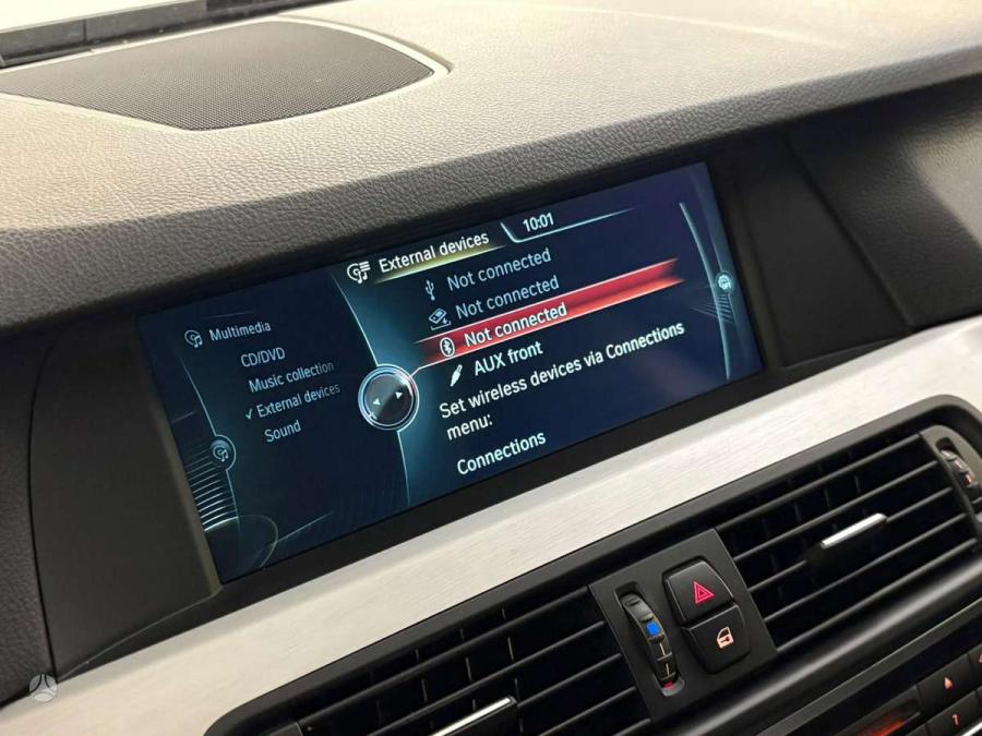 Grey BMW 520 2013 in Marijampole, with an engine capacity of 2.00 L and mileage of 306 thousand km for 8950 €, photo 7 on AUTOMOTO.COM.LV