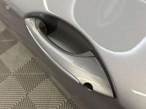 Grey BMW 520 2013 in Marijampole, with an engine capacity of 2.00 L and mileage of 306 thousand km for 8950 €, photo 26 on AUTOMOTO.COM.LV