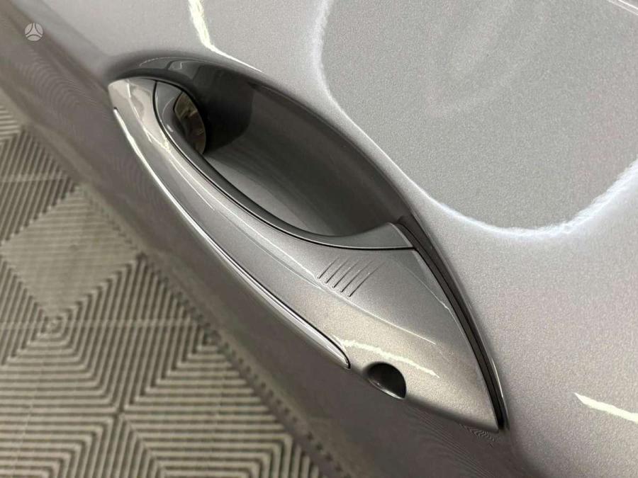 Grey BMW 520 2013 in Marijampole, with an engine capacity of 2.00 L and mileage of 306 thousand km for 8950 €, photo 26 on AUTOMOTO.COM.LV