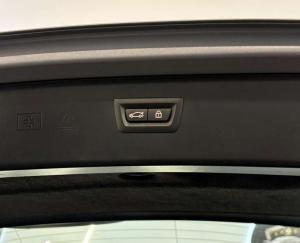 Grey BMW 520 2013 in Marijampole, with an engine capacity of 2.00 L and mileage of 306 thousand km for 8950 €, photo 27 on AUTOMOTO.COM.LV