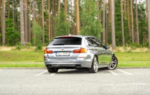 Grey BMW 520 2013 in Riga, with an engine capacity of 2.00 L and mileage of 329 thousand km for 8990 €, photo 7 on AUTOMOTO.COM.LV