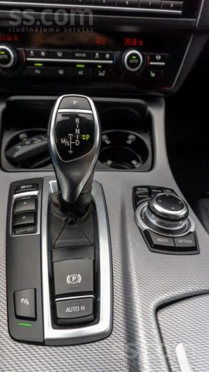 Grey BMW 520 2013 in Riga, with an engine capacity of 2.00 L and mileage of 329 thousand km for 8990 €, photo 18 on AUTOMOTO.COM.LV