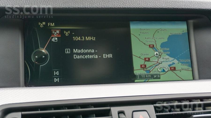 Grey BMW 520 2013 in Riga, with an engine capacity of 2.00 L and mileage of 329 thousand km for 8990 €, photo 22 on AUTOMOTO.COM.LV