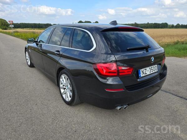 Grey BMW 520 2013 in Jelgava, with an engine capacity of 2.00 L and mileage of 292 thousand km for 10400 €, photo 5 on AUTOMOTO.COM.LV