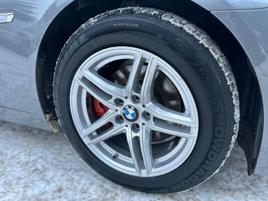 Pelēks BMW 520 2014 Marijampole, ar dzinēja tilpumu 2.00 L un nobraukumu 310 tūkst. km par 8900 €, foto 12 vietnē AUTOMOTO.COM.LV