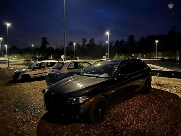 Grey BMW 520 2014 in Kalvarija, with an engine capacity of 2.00 L and mileage of 320 thousand km for 8750 €, photo 3 on AUTOMOTO.COM.LV