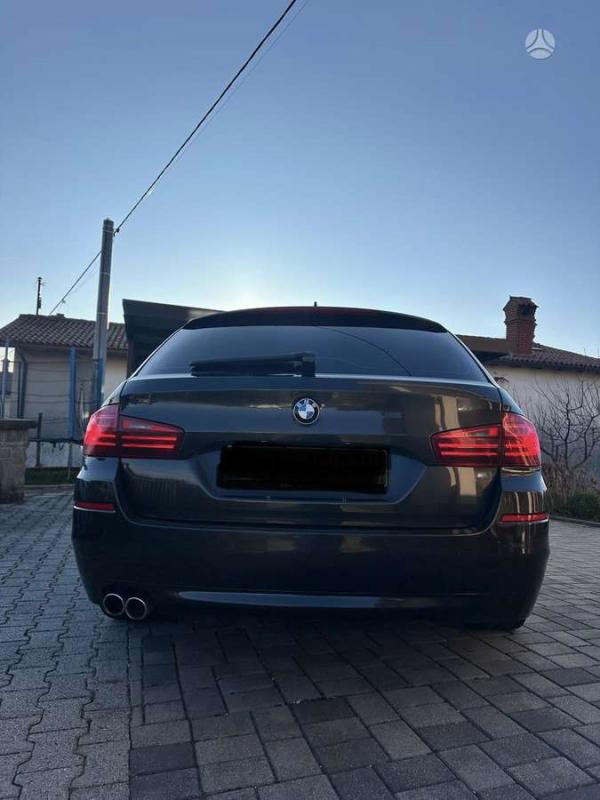 Grey BMW 520 2014 in Kalvarija, with an engine capacity of 2.00 L and mileage of 320 thousand km for 8750 €, photo 4 on AUTOMOTO.COM.LV