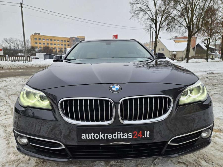 Grey BMW 520 2014 in Siauliai, with an engine capacity of 2.00 L and mileage of 282 thousand km for 8950 €, photo 2 on AUTOMOTO.COM.LV