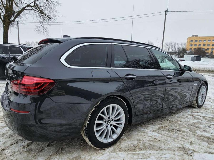 Grey BMW 520 2014 in Siauliai, with an engine capacity of 2.00 L and mileage of 282 thousand km for 8950 €, photo 8 on AUTOMOTO.COM.LV