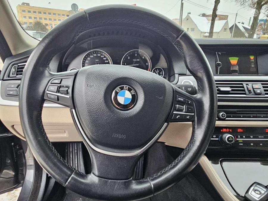 Grey BMW 520 2014 in Siauliai, with an engine capacity of 2.00 L and mileage of 282 thousand km for 8950 €, photo 20 on AUTOMOTO.COM.LV