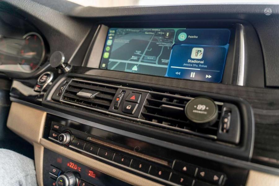 Pelēks BMW 520 2014 Panevēža, ar dzinēja tilpumu 2.00 L un nobraukumu 398 tūkst. km par 12999 €, foto 22 vietnē AUTOMOTO.COM.LV