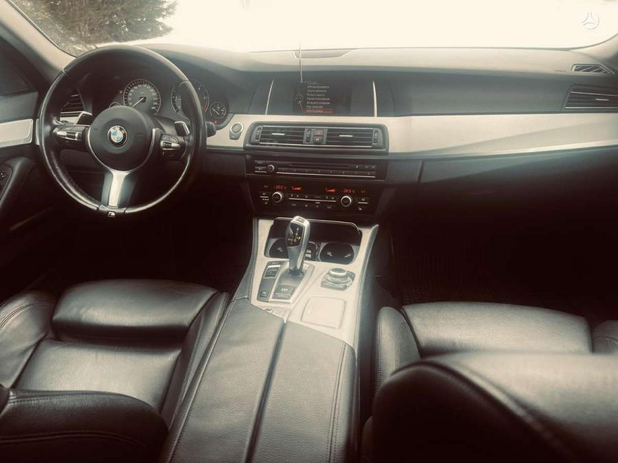 Grey BMW 520 2014 in Klaipeda, with an engine capacity of 2.00 L and mileage of 300 thousand km for 6700 €, photo 12 on AUTOMOTO.COM.LV