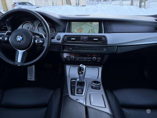 Grey BMW 520 2014 in Siauliai, with an engine capacity of 2.00 L and mileage of 250 thousand km for 13450 €, photo 10 on AUTOMOTO.COM.LV