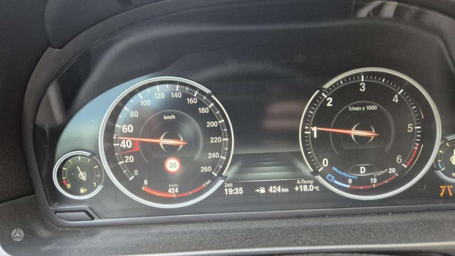 Pelēks BMW 520 2014 Viļņa, ar dzinēja tilpumu 2.00 L un nobraukumu 167 tūkst. km par 12999 €, foto 32 vietnē AUTOMOTO.COM.LV