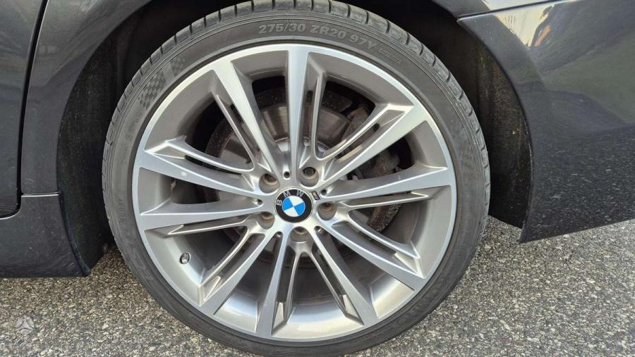 Pelēks BMW 520 2014 Viļņa, ar dzinēja tilpumu 2.00 L un nobraukumu 167 tūkst. km par 12999 €, foto 34 vietnē AUTOMOTO.COM.LV