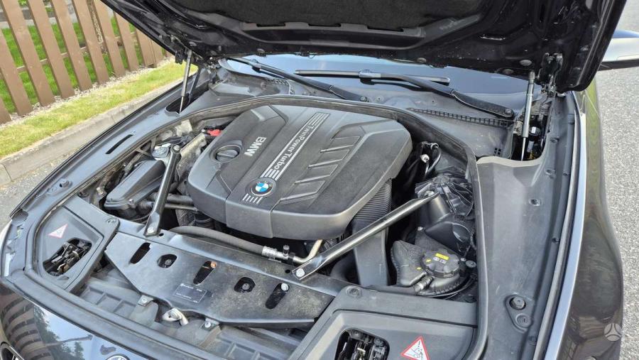 Pelēks BMW 520 2014 Viļņa, ar dzinēja tilpumu 2.00 L un nobraukumu 167 tūkst. km par 12999 €, foto 37 vietnē AUTOMOTO.COM.LV