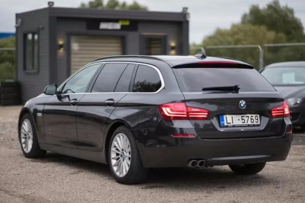 Grey BMW 520 2014 in Liepaja, with an engine capacity of 2.00 L and mileage of 240 thousand km for 13250 €, photo 3 on AUTOMOTO.COM.LV