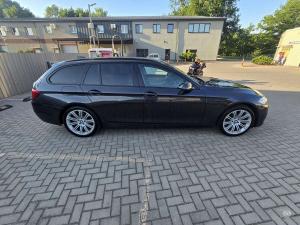 Grey BMW 520 2014 in Marijampole, with an engine capacity of 2.00 L and mileage of 305 thousand km for 9880 €, photo 9 on AUTOMOTO.COM.LV