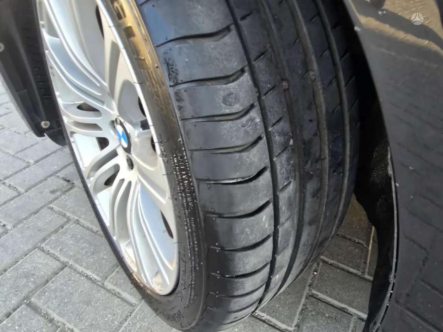Grey BMW 520 2014 in Marijampole, with an engine capacity of 2.00 L and mileage of 305 thousand km for 9880 €, photo 17 on AUTOMOTO.COM.LV
