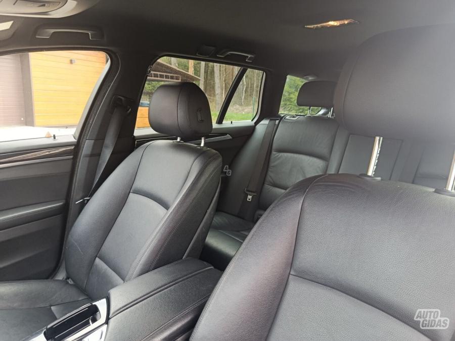 Grey BMW 520 2014 in Vilnius, with an engine capacity of 2.00 L and mileage of 354 thousand km for 9500 €, photo 10 on AUTOMOTO.COM.LV