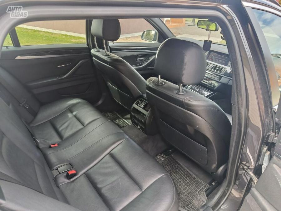 Grey BMW 520 2014 in Vilnius, with an engine capacity of 2.00 L and mileage of 354 thousand km for 9500 €, photo 14 on AUTOMOTO.COM.LV